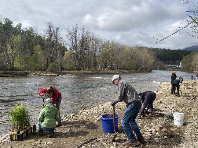 Seven nonprofits receive ADK Garden Club awards | Sun Community News ...
