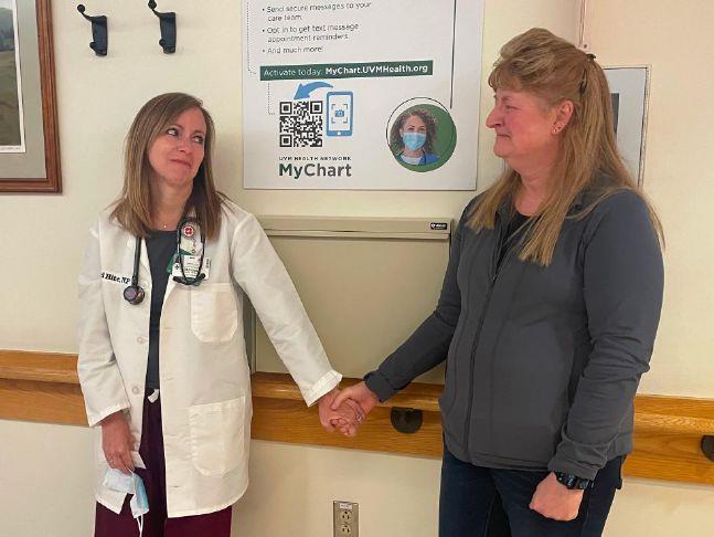 Nurse practitioner honored for emergency care of colleague | Sun ...