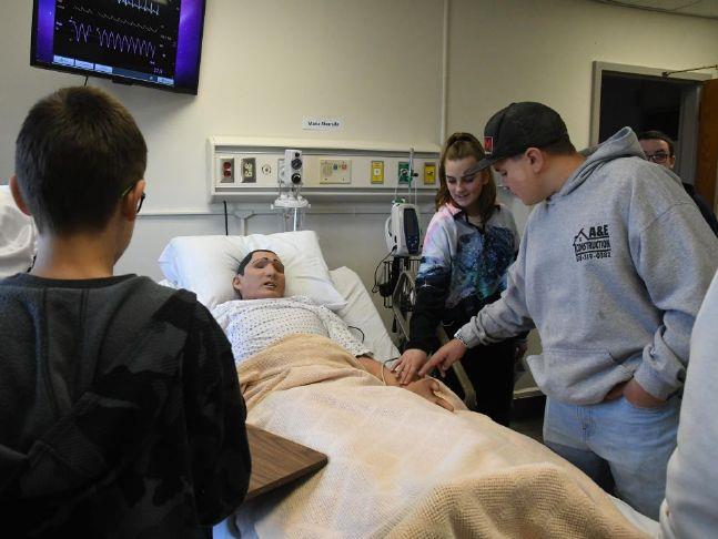 Malone Middle School students visit CCC campus | Sun Community News ...