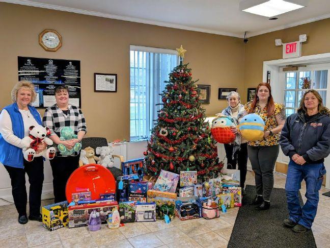 Project We Care wraps up 2023 holidays with record-breaking donations ...