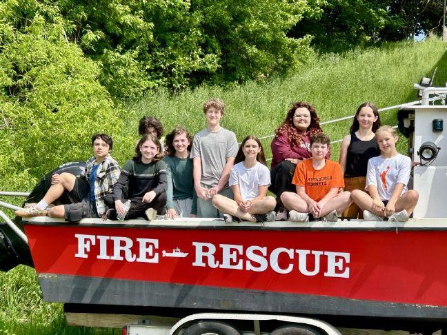 Stafford Middle School kids detail city's new fire boat | Sun Community ...