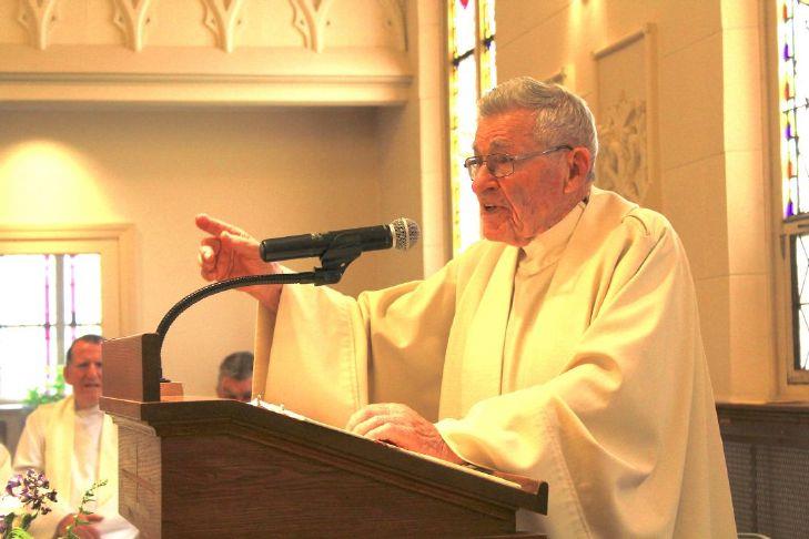 Parishioners, priests hail Wbg.'s Rev. Cox for his 70 years of service ...