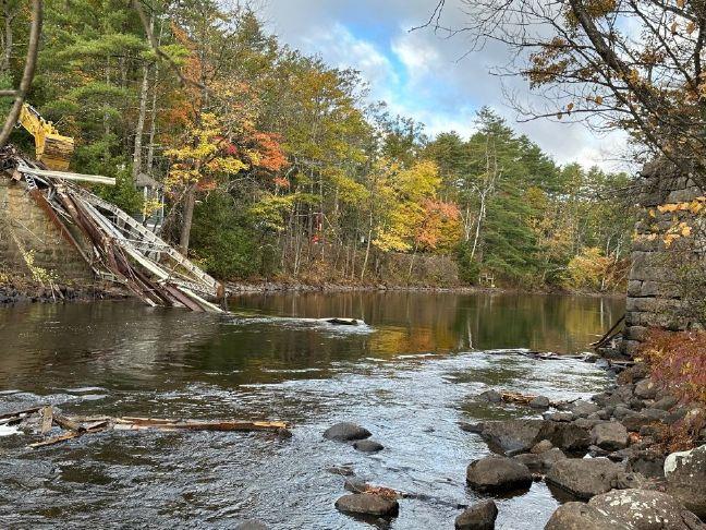 Middleton Bridge meets its demise | Sun Community News WARRENSBURG ...
