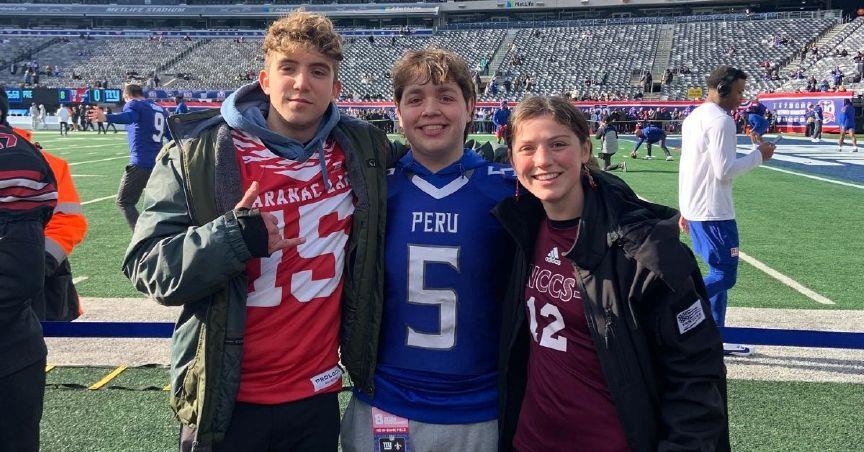 Area football players honored at Giants game | Sun Community News EAST ...